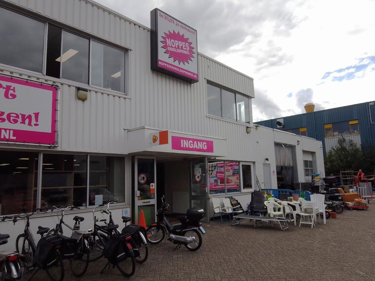 Kringloopwinkel Noppes Gouda - Burgemeester